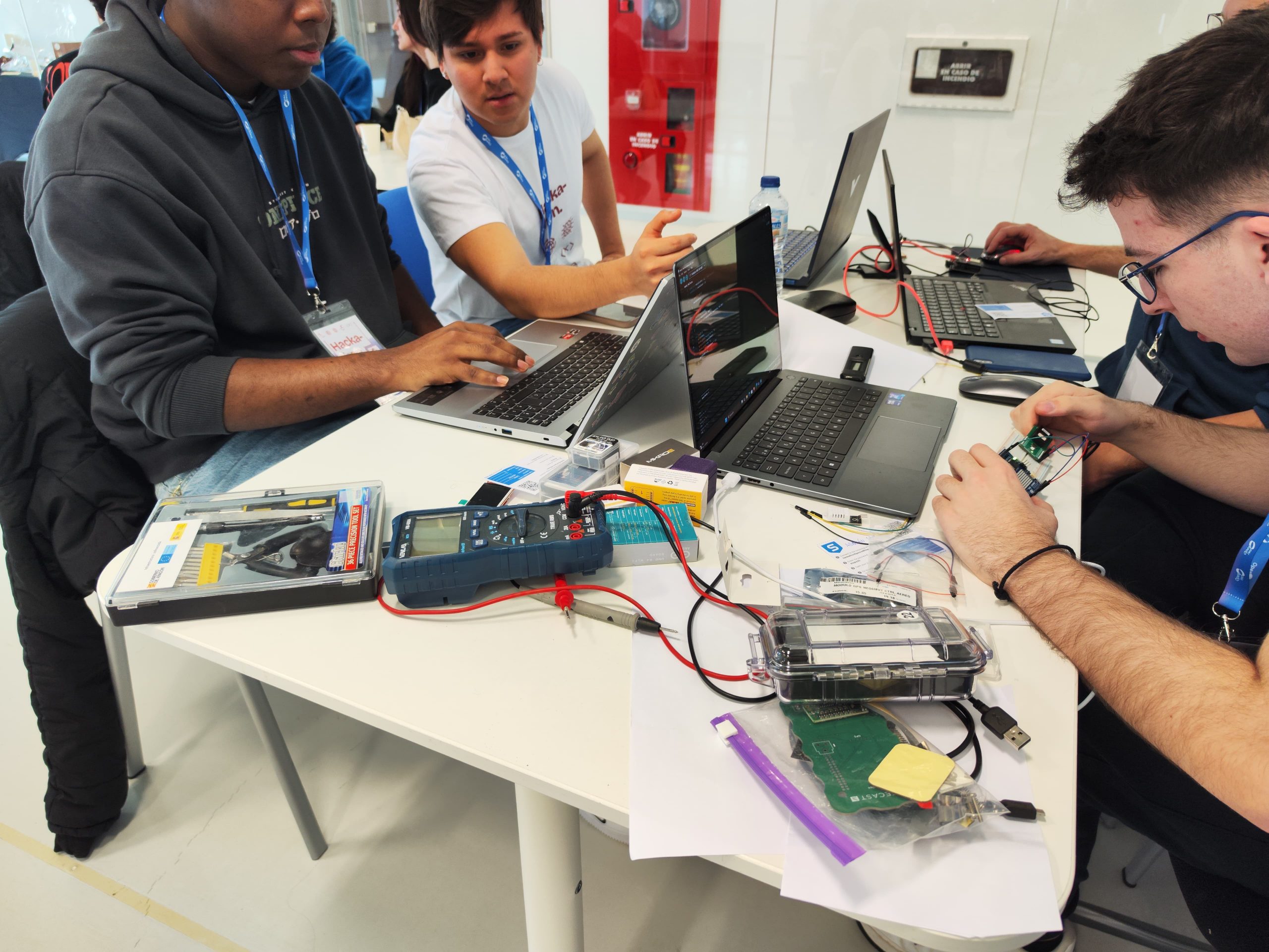 Zaragoza acoge el hackathon Openred con más de 60 participantes para ...